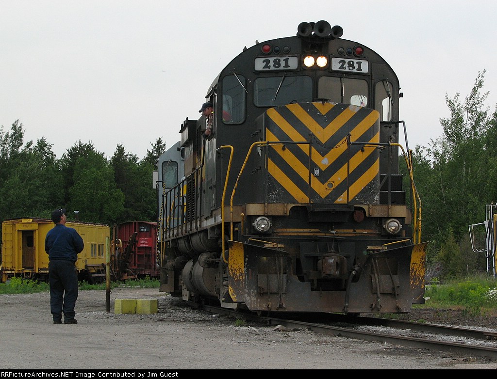 LSRC 281 gets tied up.